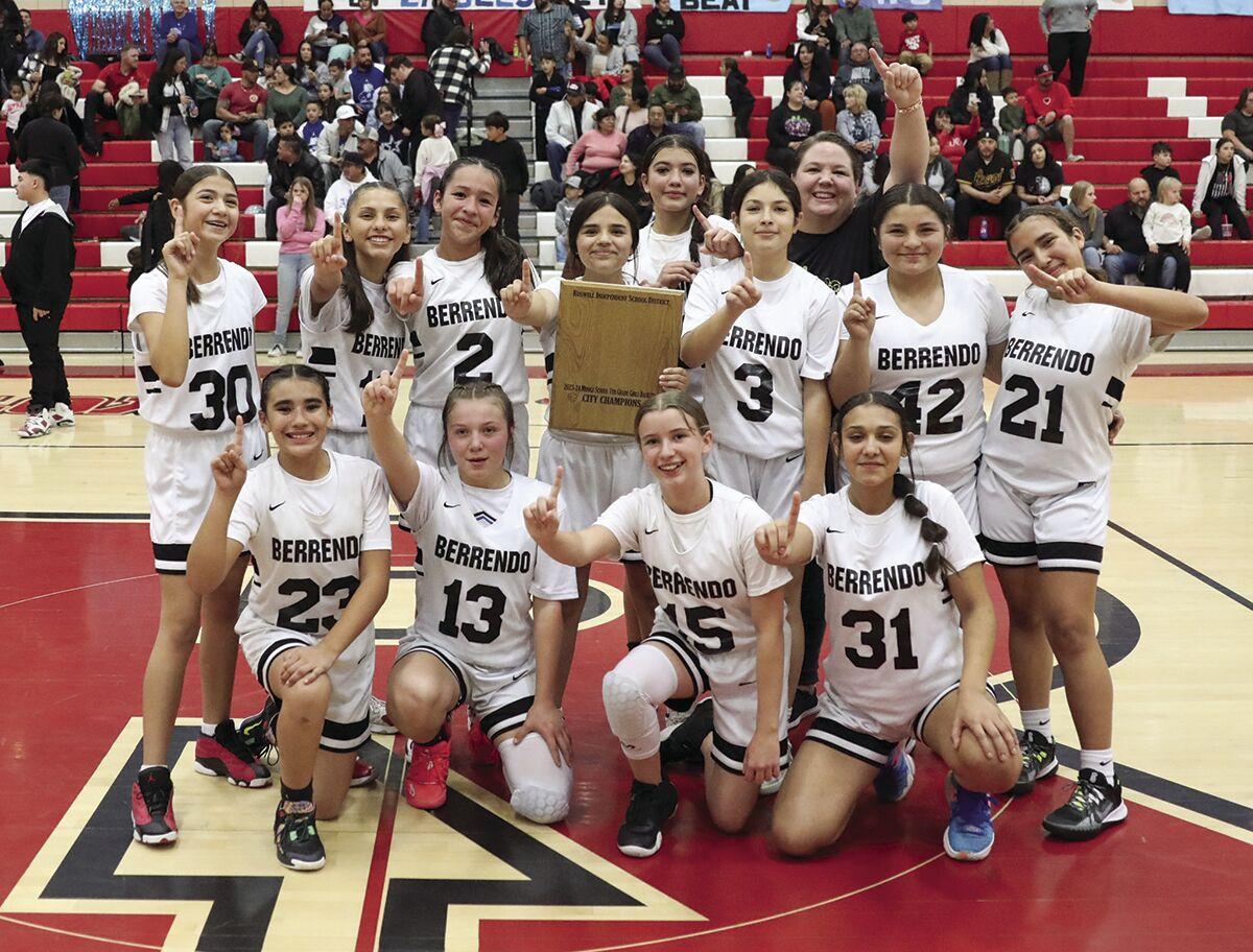 The Berrendo Middle School 7th-grade girls basketball team | | rdrnews.com