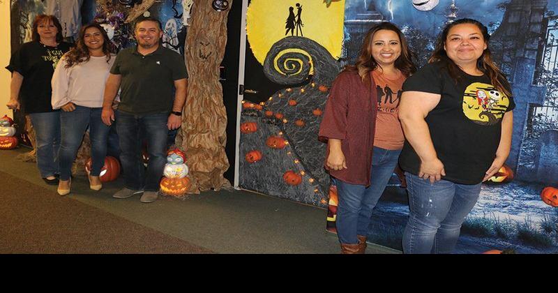 County offices show their spooky sides | Local News | rdrnews.com