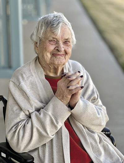 Elsie Lindgren Hood | Obituaries | rdrnews.com