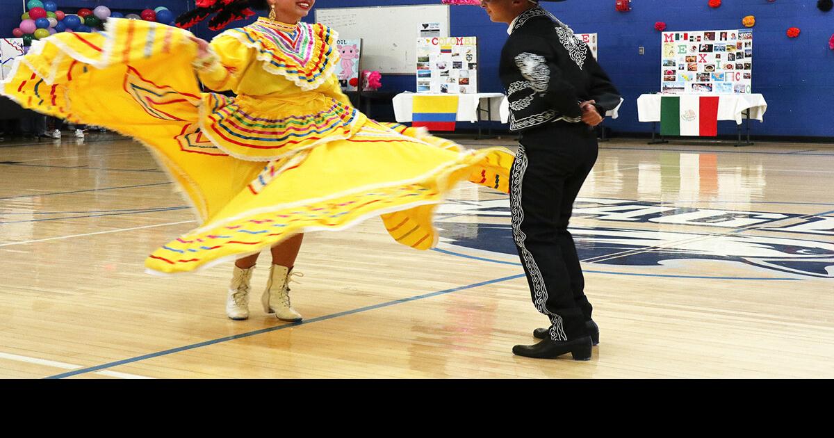Middle school celebrates Hispanic Heritage Month | Local News | rdrnews.com