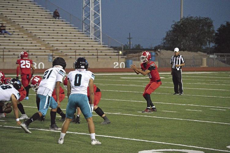 Roswell Coyotes beat Santa Teresa on homecoming | Local Sports ...