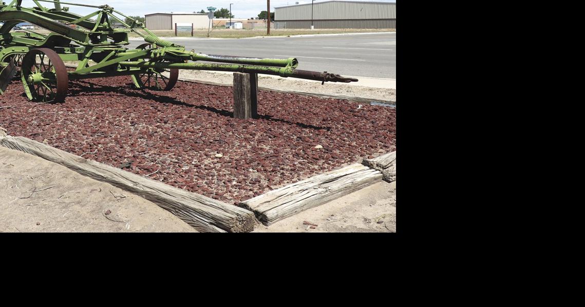 Picturing the Day — Early 20th Century grader | Local News | rdrnews.com