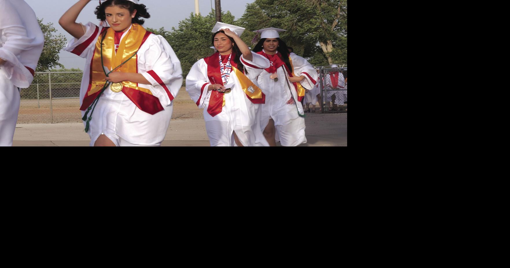 Picturing the Day -- RHS would be graduates fighting wind | Local News ...