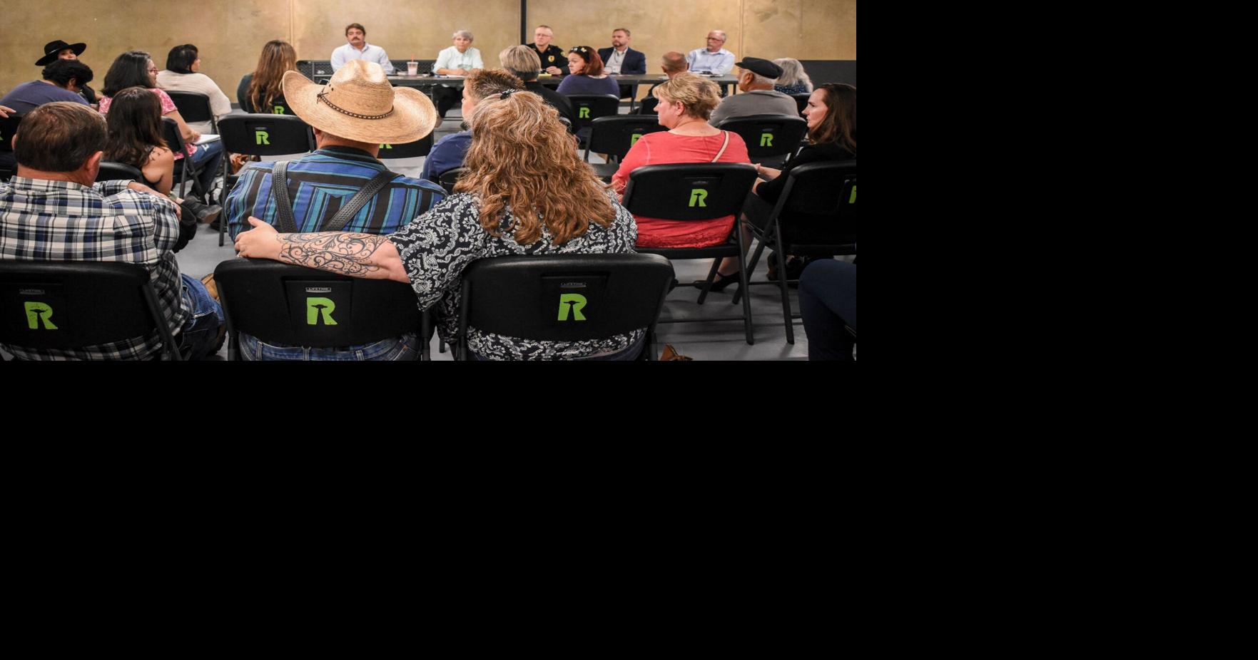 Roswell's forum on homelessness draws sizable crowd | Local News ...