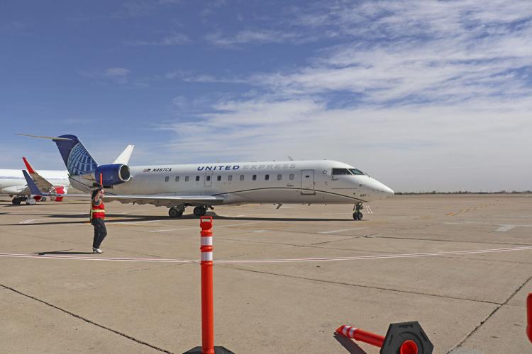 Air center celebrates new Roswell-to-Denver service | Local News ...