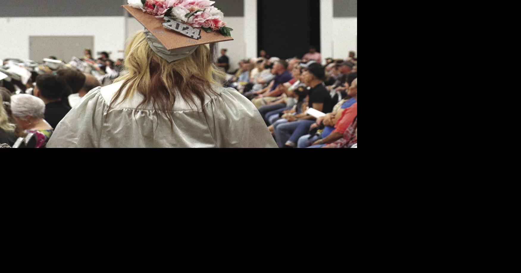 Picturing the day--ENMUR graduation | Local News | rdrnews.com