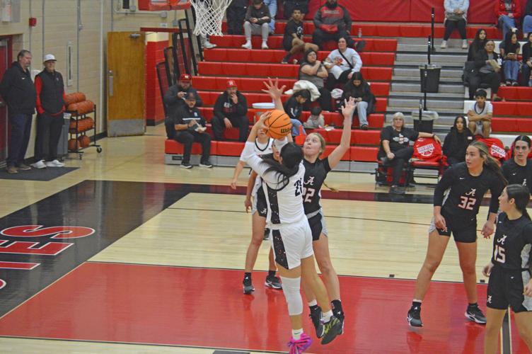 Roswell, Artesia split victories | Local Sports | rdrnews.com