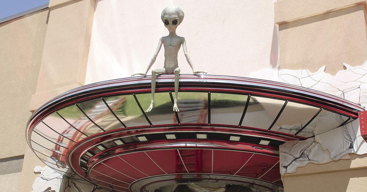 Picturing the Day: UFO crash | Local News | rdrnews.com
