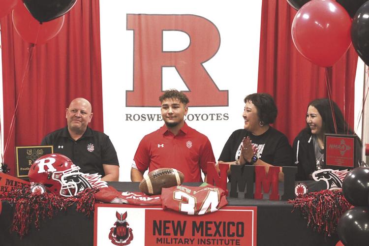 Three Coyotes sign letters of intent on National Signing Day | Local ...