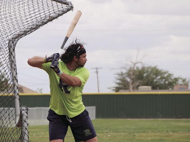Training begins for Roswell Invaders | Local Sports | rdrnews.com