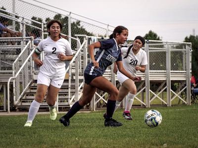 Lady Rockets blast through Chaparral | Local Sports | rdrnews.com