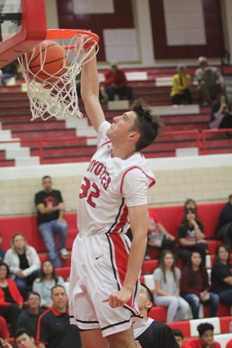 Logan Eaker fulfills a dream; Roswell High student signs with Concordia ...