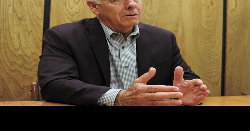 Pearce visits Roswell, talks jobs, education | Local News | rdrnews.com