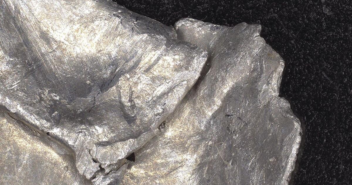 Metal fragments found at 1947 crash site | Local News | rdrnews.com