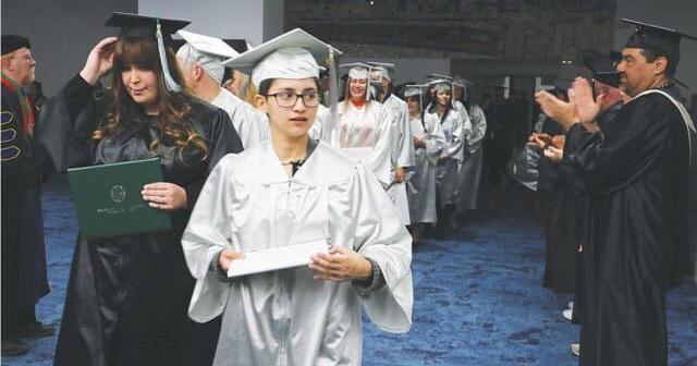 ENMU-R celebrates 70th Commencement ceremony | Local News | rdrnews.com