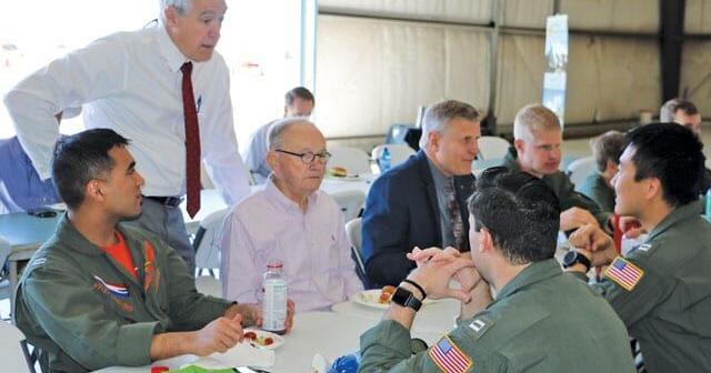 Military pilots soon to take off | Local News | rdrnews.com