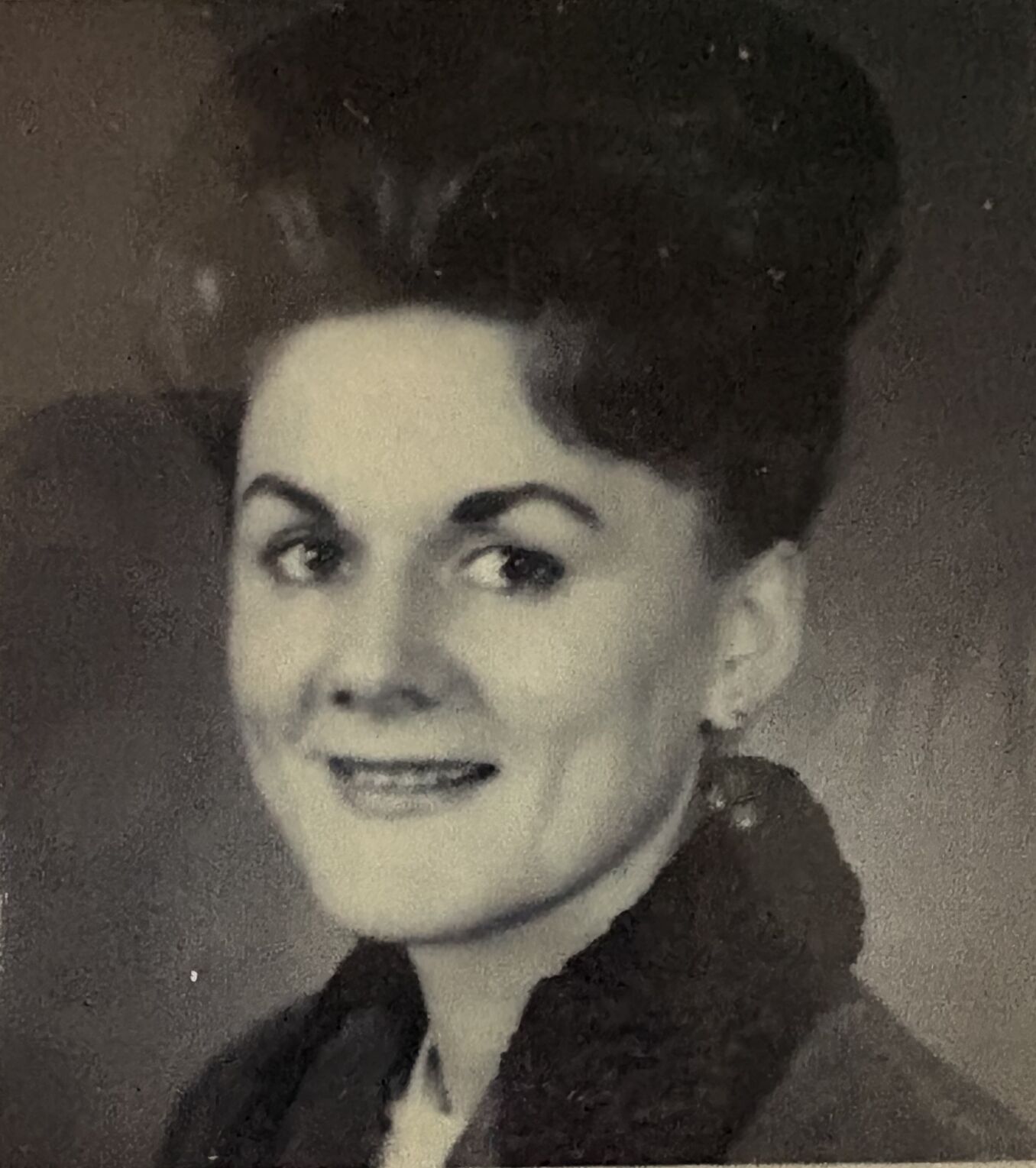 Maria Anna "Ria" Rainey | Obituaries | readtheleader.com