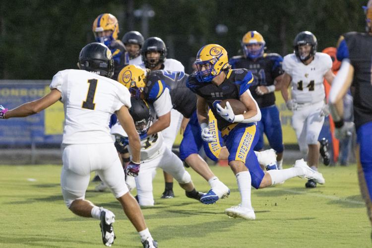 Panthers big over Camden, 55-14 | Sports | readtheleader.com