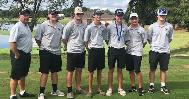 SHHS golf advances | Sports | readtheleader.com