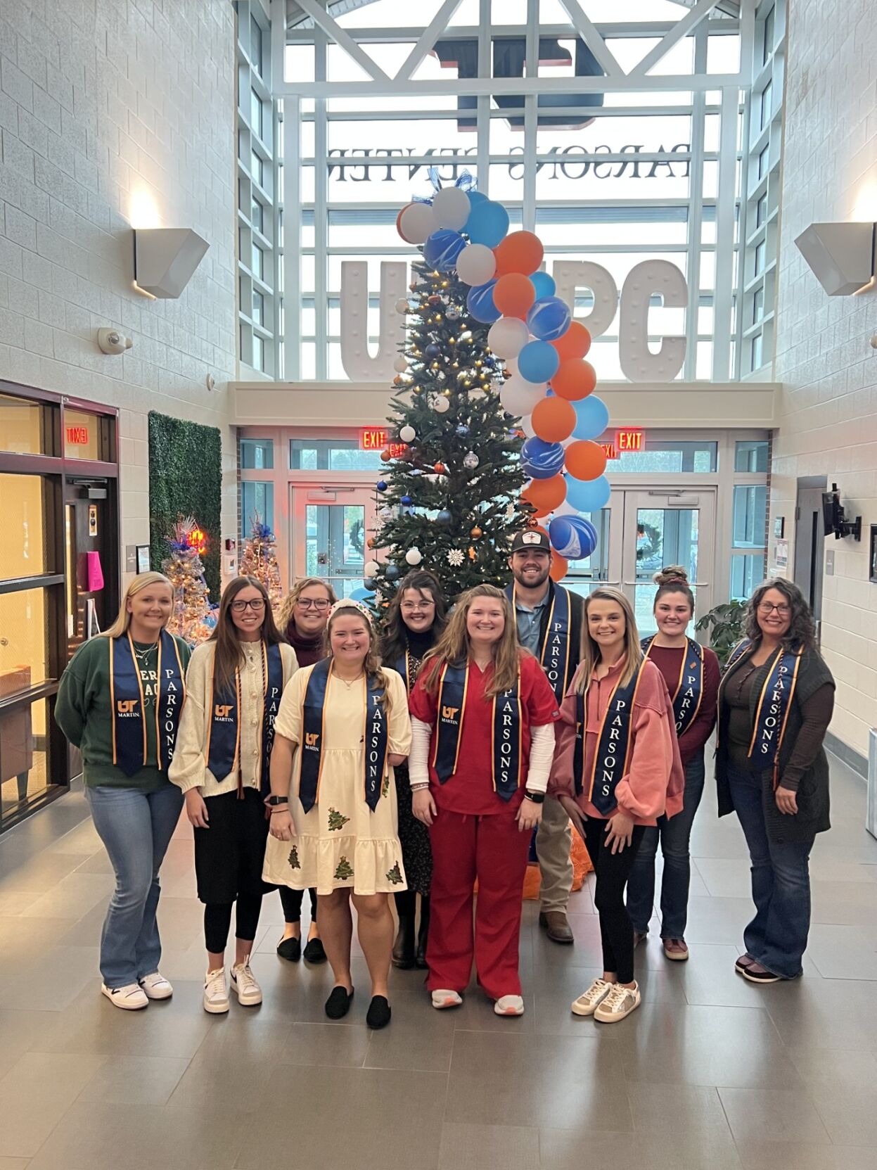 UTM Parsons honors summer, fall graduates | News | readtheleader.com