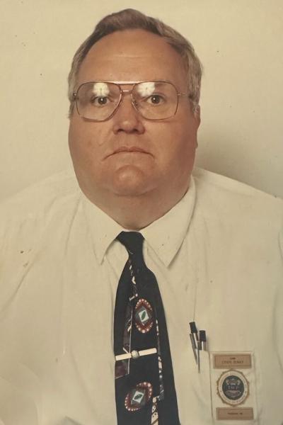 Lynn Perry | Obituaries | readtheleader.com