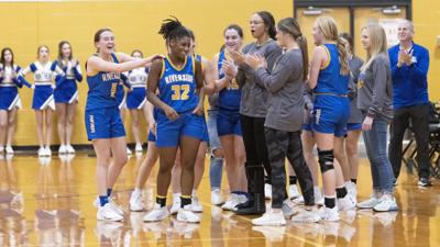 Davenport breaks 24 year scoring record | Sports | readtheleader.com