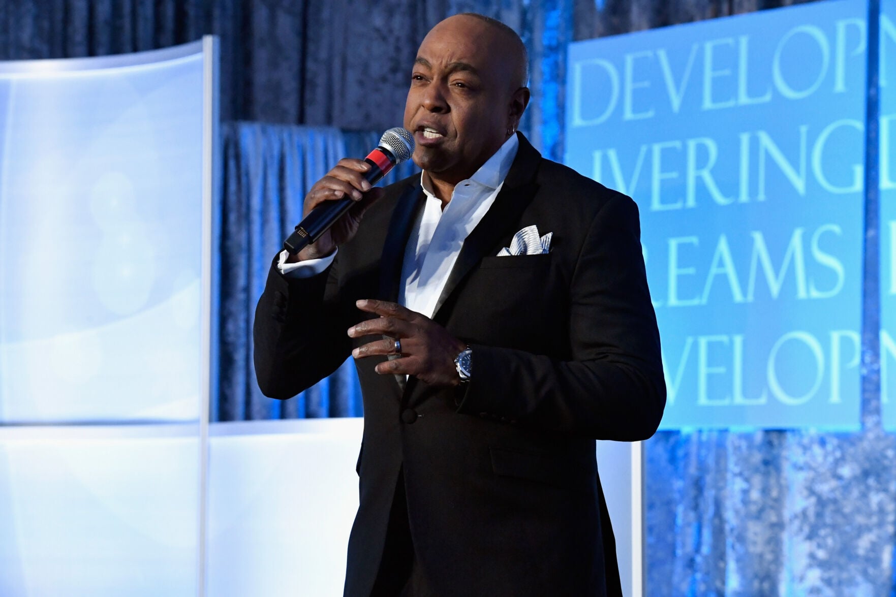 Peabo Bryson, R&B singer known for Disney classics, dies at 75 ...