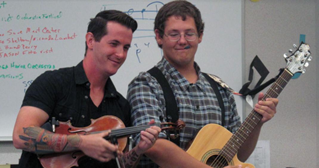 Jason Fitz performing at Harmony Magnet Academy | News | recorderonline.com