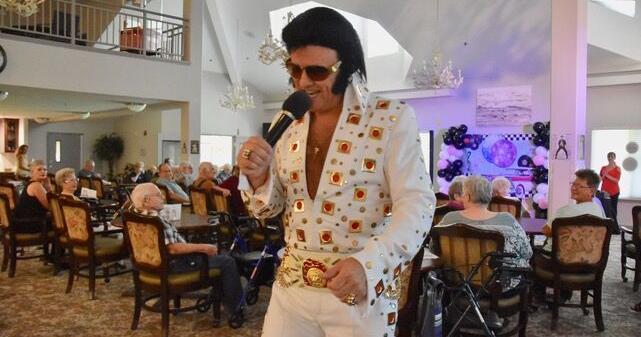 Can't Help Falling In Love With Him: Elvis, aka Jeremy Pearce, performs ...