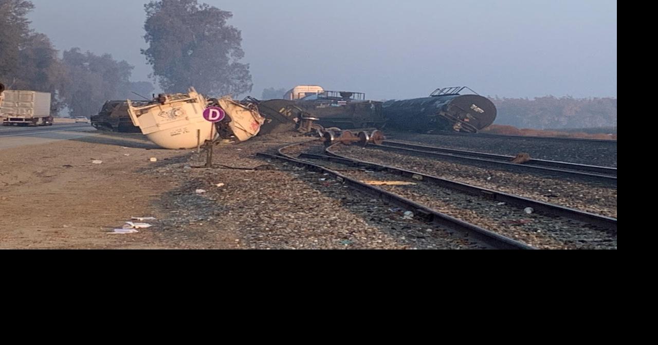 Train derailment temporarily closes Highway 99 | News | recorderonline.com