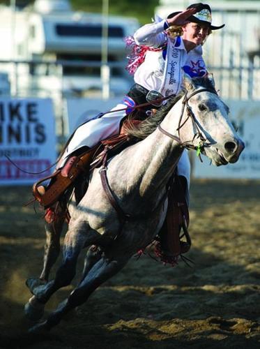 Thousands pack rodeo grounds | | recorderonline.com