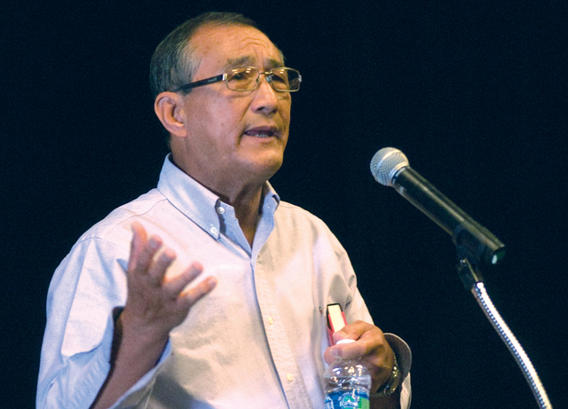 Author tells tale of hardship, success | | recorderonline.com