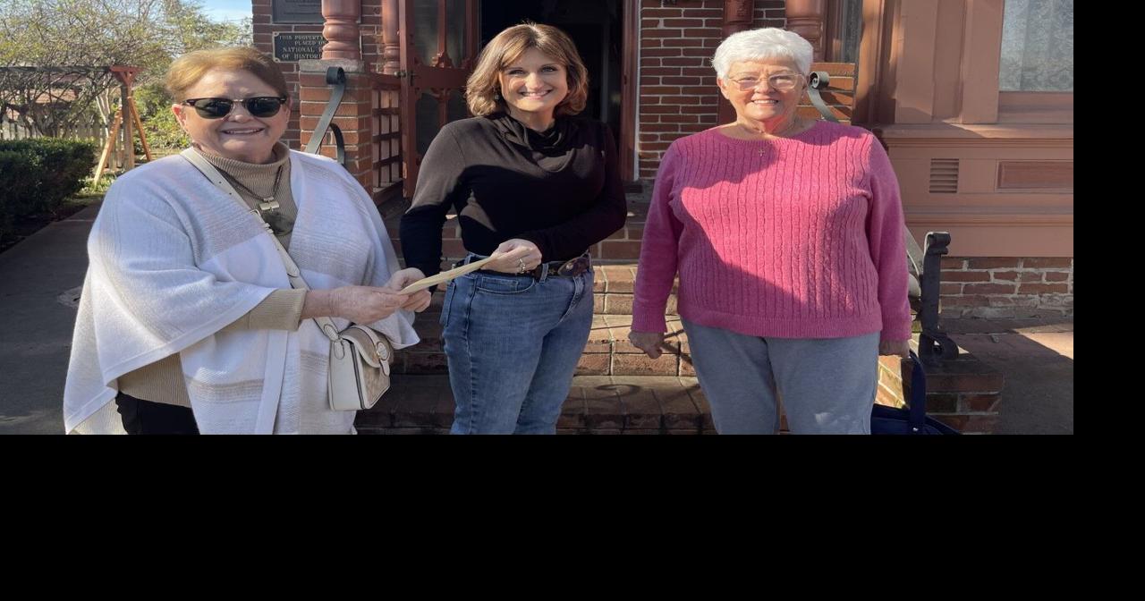 Current Topics Club donates to Zalud House | Photos | recorderonline.com