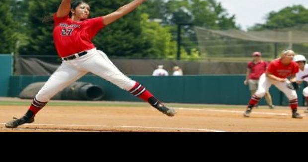 UGA softball pitching coach adapts coaching style to 'feisty' players ...