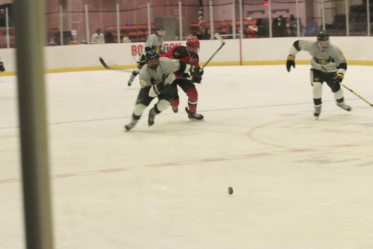 PHOTOS: Ice Dawgs lose to Kennesaw, 5-4 | Multimedia | redandblack.com