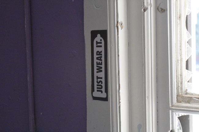 PHOTO GALLERY: Greek Ruins: Exclusive look inside Chi Phi House ...