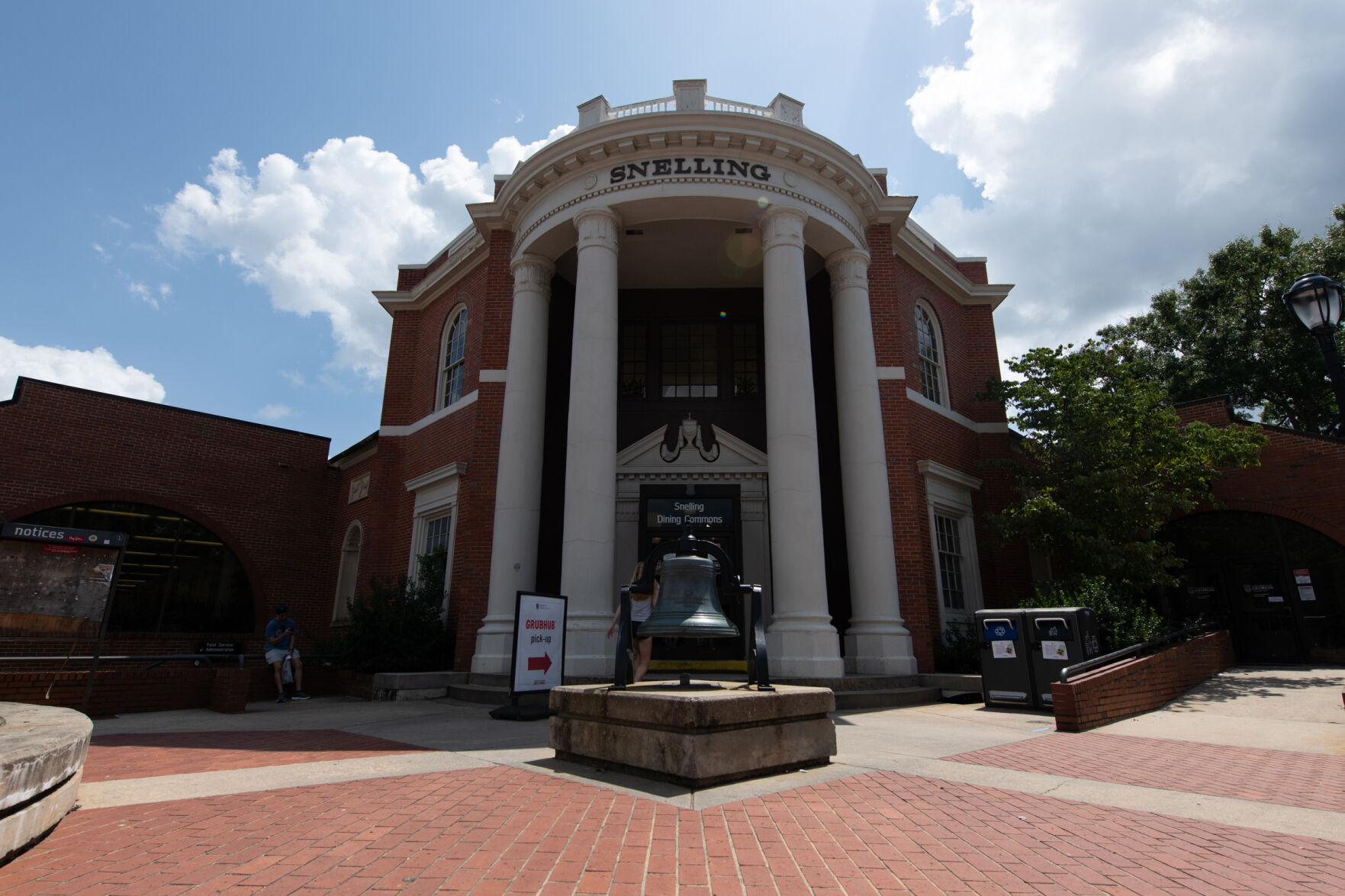 Snelling Dining Commons modifies hours for efficiency and cost savings ...
