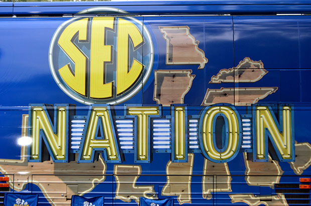 PHOTO GALLERY: SEC Nation at Myers Quad | Rbtv | redandblack.com