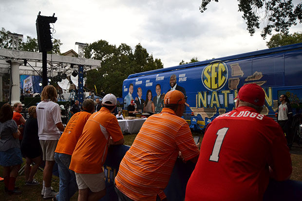 PHOTO GALLERY: SEC Nation at Myers Quad | Rbtv | redandblack.com