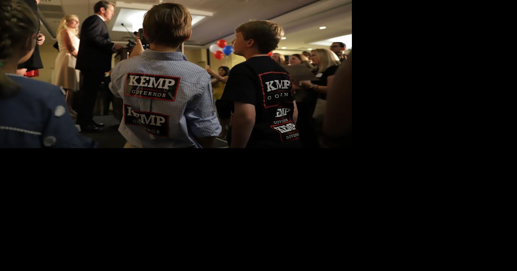 PHOTOS: Election Viewing Parties | Multimedia | redandblack.com