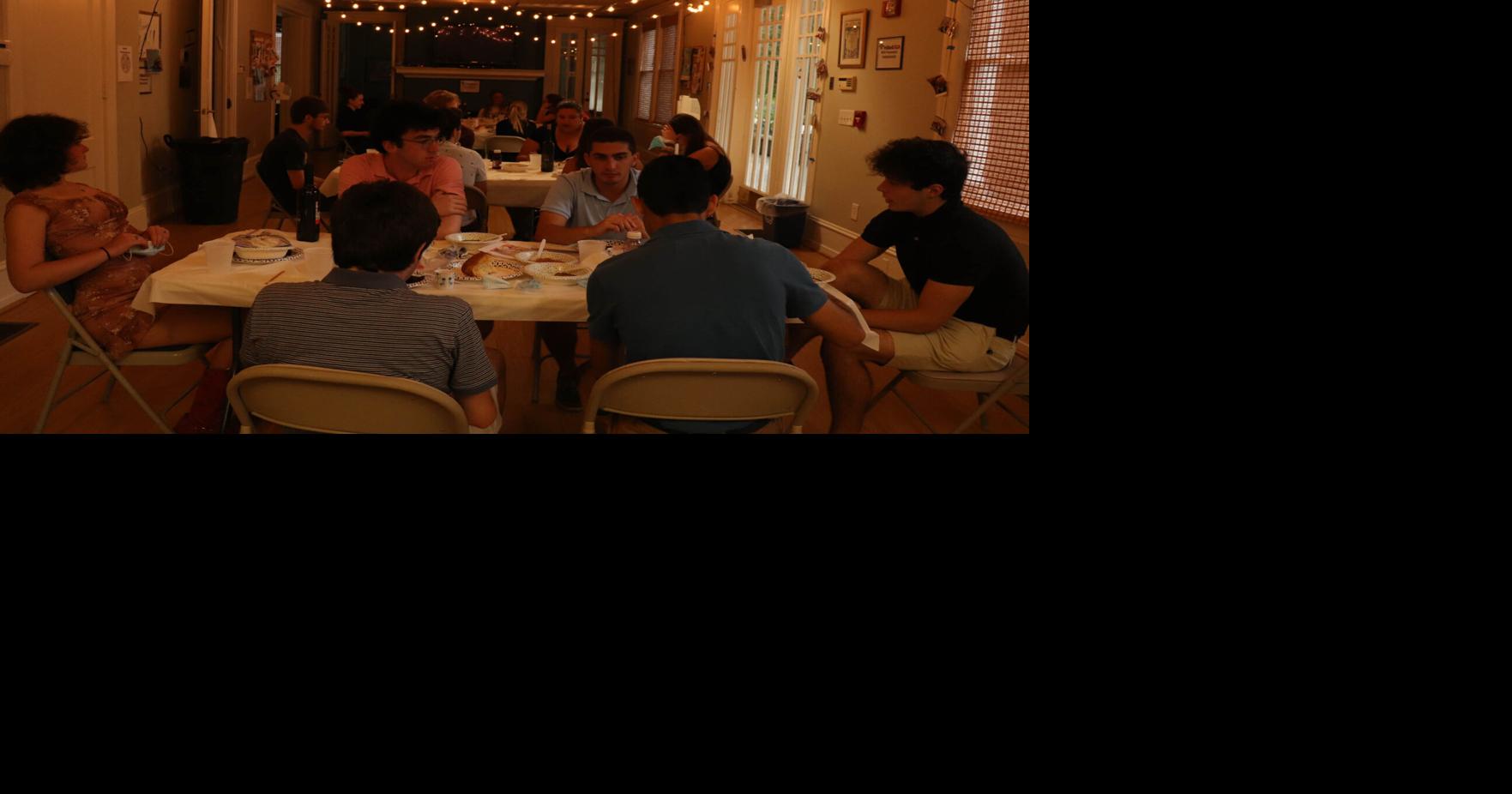 Hillel at UGA celebrates Rosh Hashanah | Arts & Culture | redandblack.com