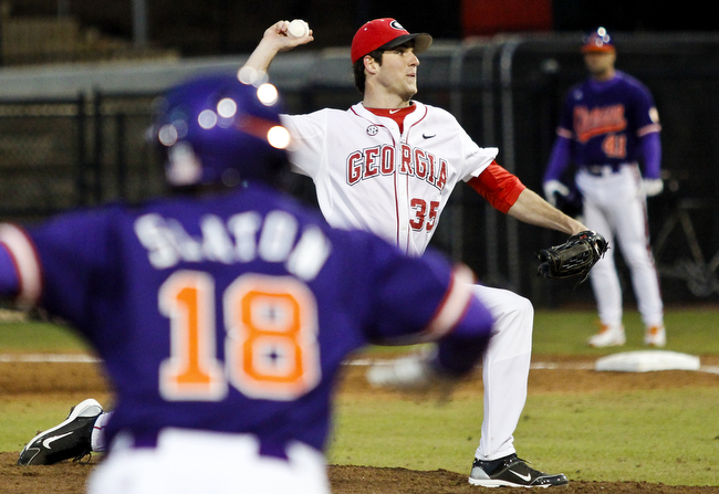 UGA Baseball versus Clemson | Featured | redandblack.com