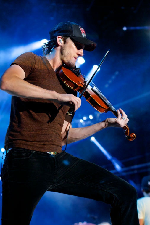 Luke Bryan | Rbtv | redandblack.com