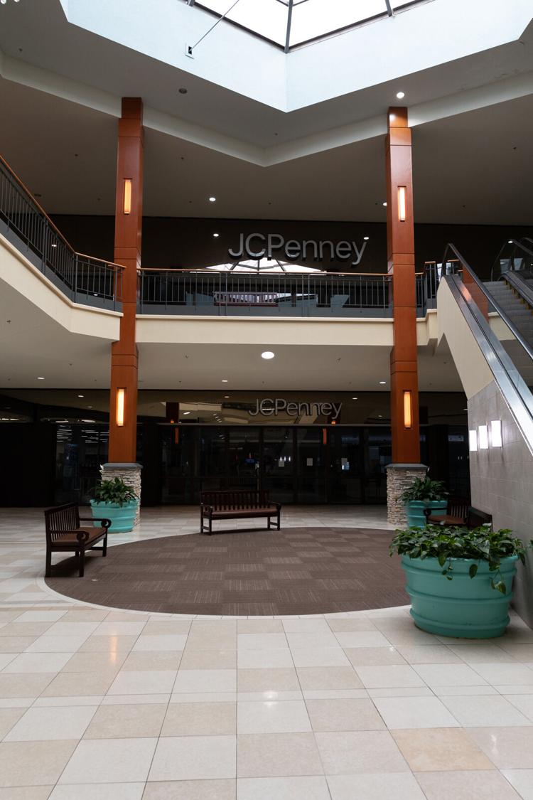 At deserted Georgia Square Mall, memories and speculation about future ...