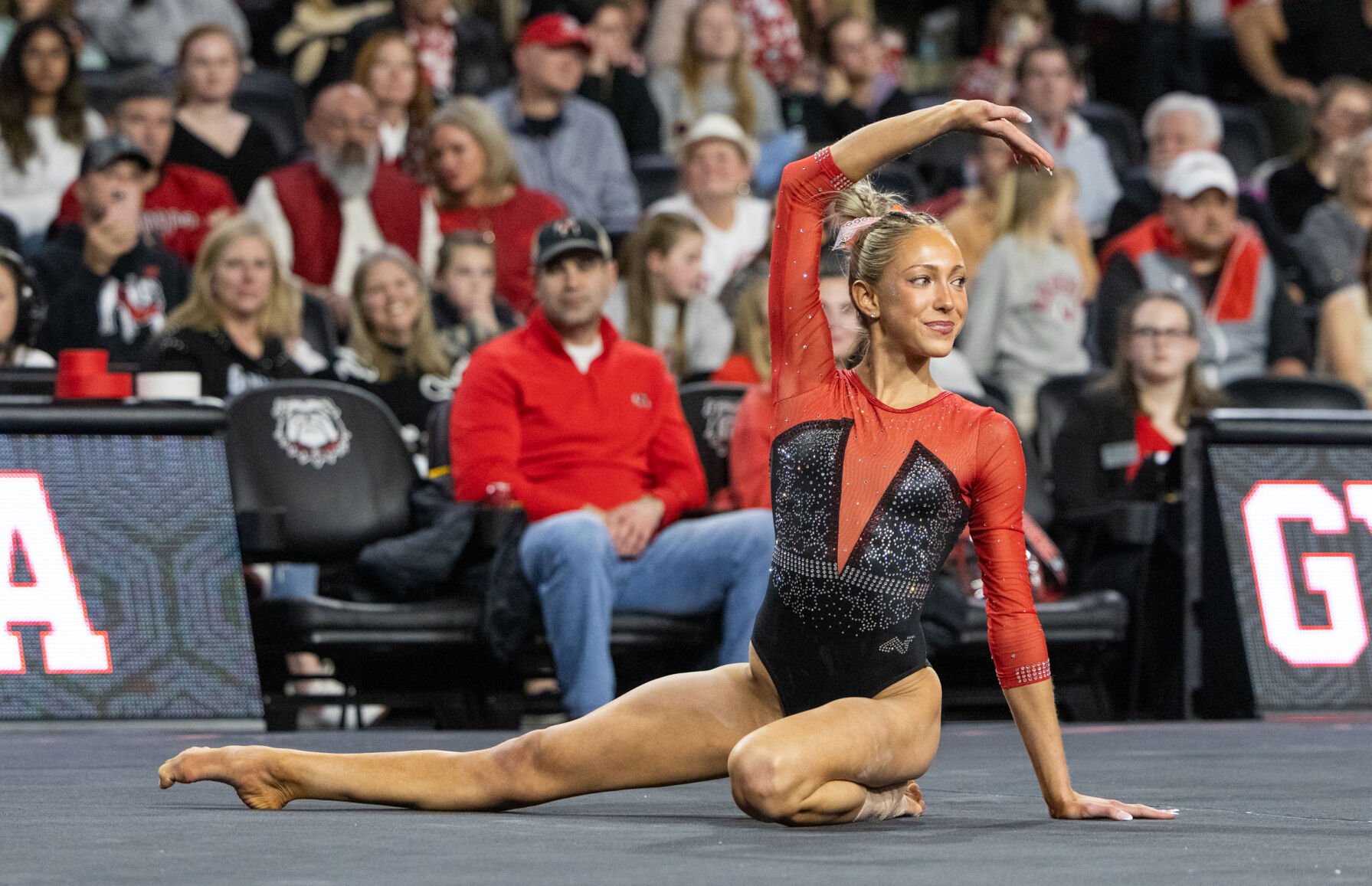 Georgia gymnastics upsets No. 2 LSU in home opener | Georgia Sports ...