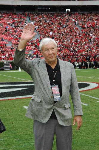 College Football Hall of Fame coach and former Bulldog Pat Dye dies at ...