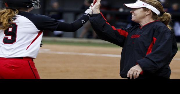 Six recruits sign with Georgia softball | Georgia Sports | redandblack.com