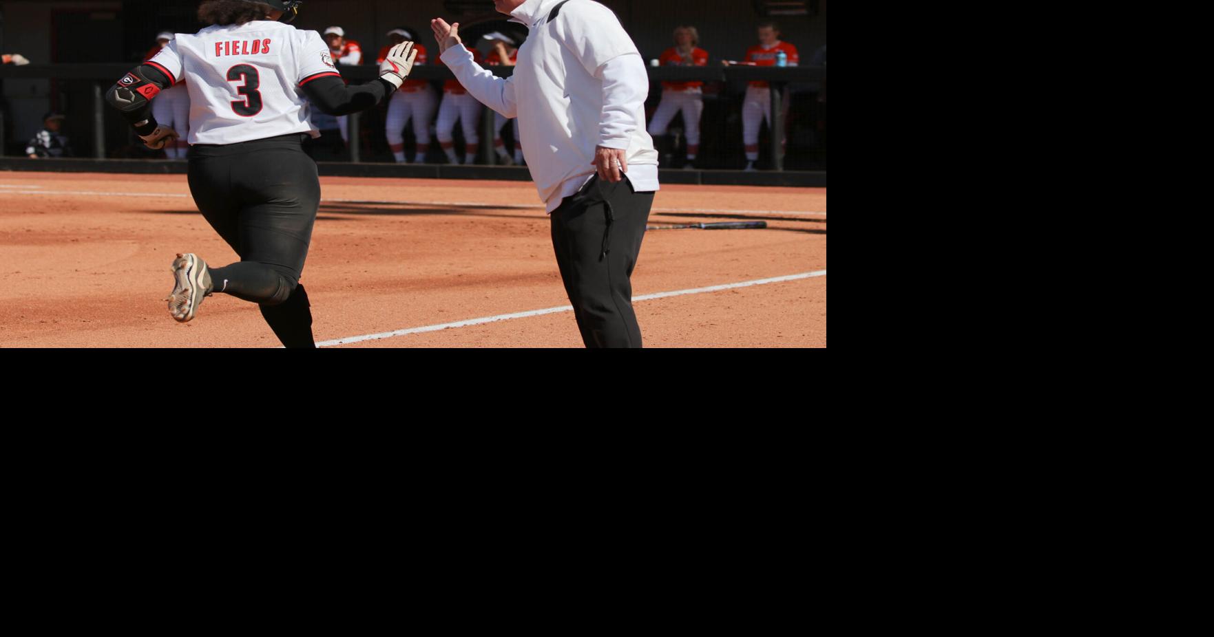 Jaiden Fields propels Georgia softball to 4-2 opening night victory ...