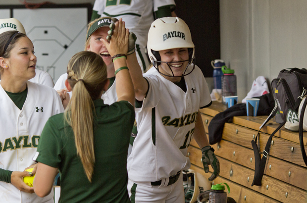 Georgia eliminated from NCAA Softball World Series | Photo Galleries ...