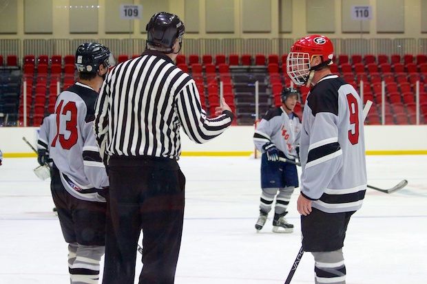 Ice Dawgs vs. UGA Alumni | Rbtv | redandblack.com